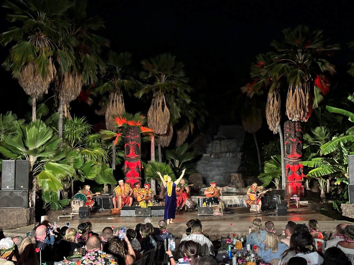 Our Unbiased Review of the Chief’s Luau on Oahu - OahuTripPlanner.com