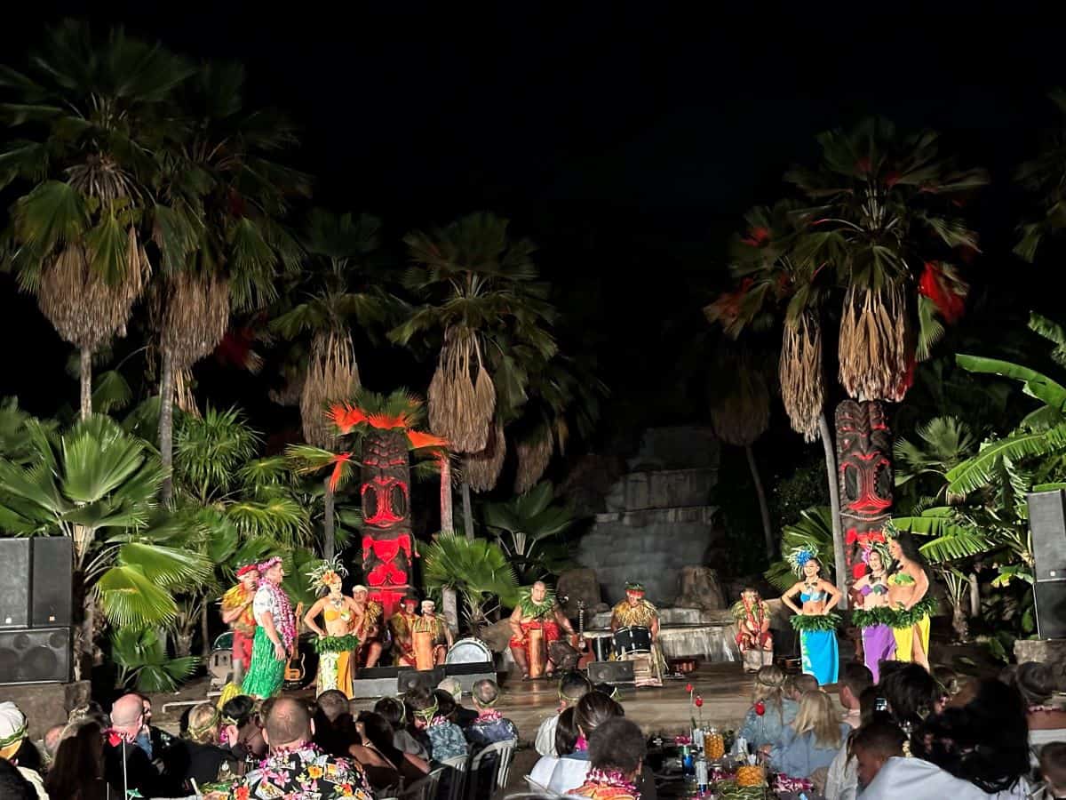 Our Unbiased Review of the Chief’s Luau on Oahu - OahuTripPlanner.com