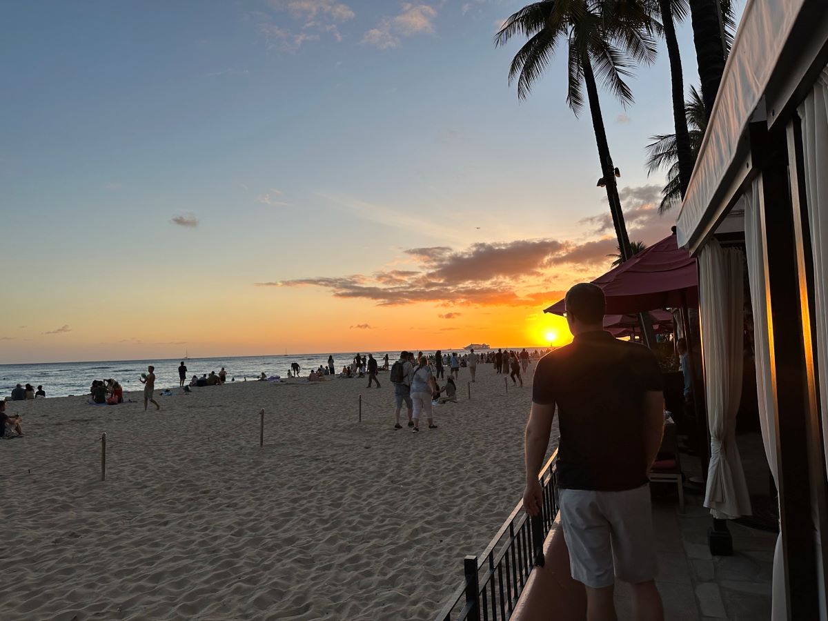 8 Best Restaurants in Waikiki With a View From a Local ...