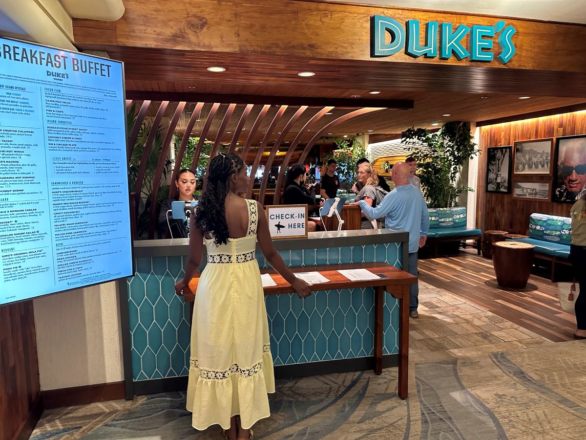 8 Best Restaurants in Waikiki With a View From a Local ...