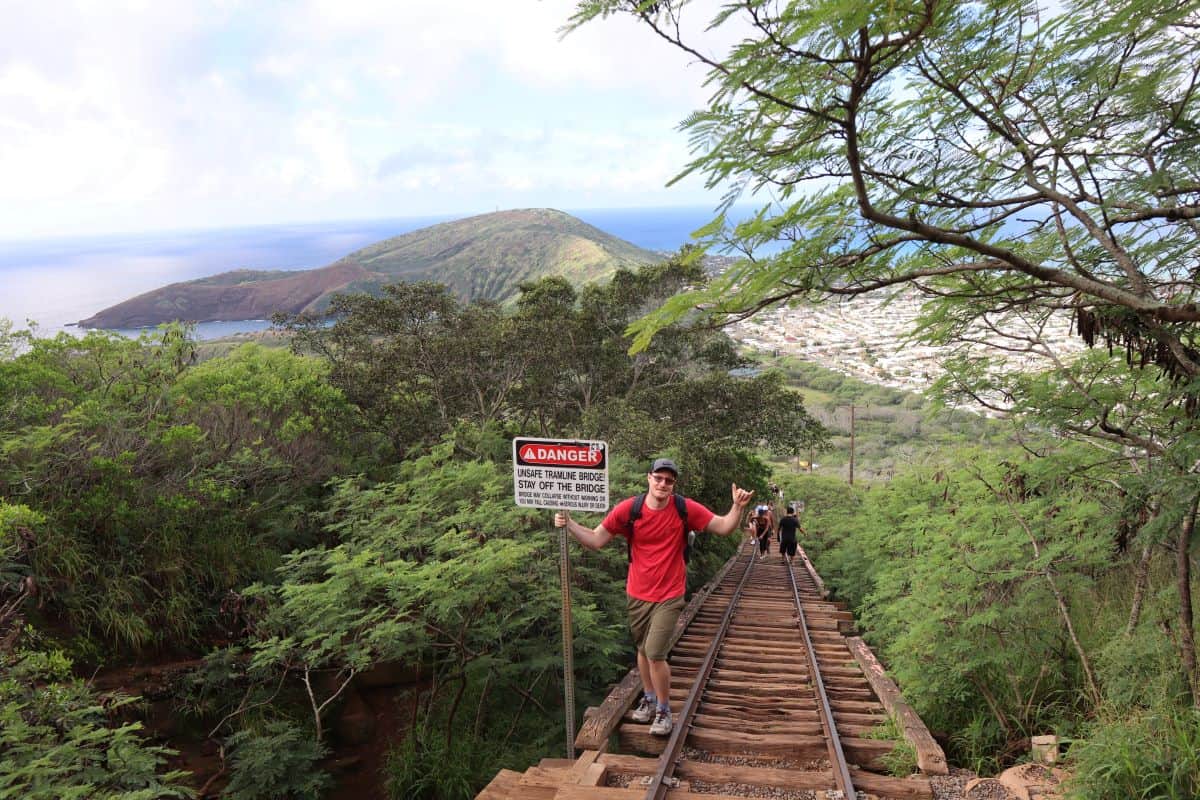 A Local's Guide to Hiking Koko Head Trail on Oahu - OahuTripPlanner.com