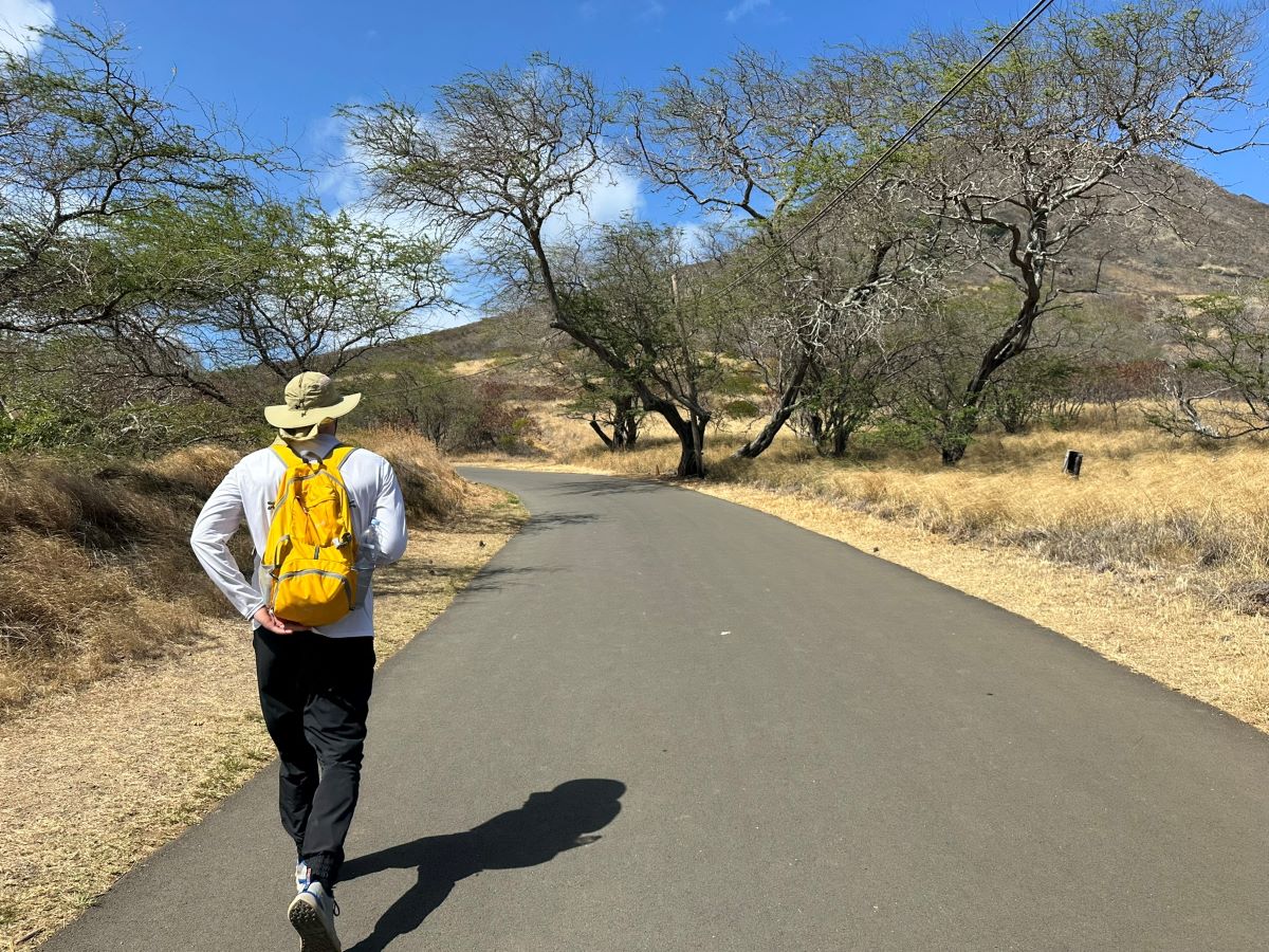 A Local's Guide to Hiking Koko Head Trail on Oahu - OahuTripPlanner.com