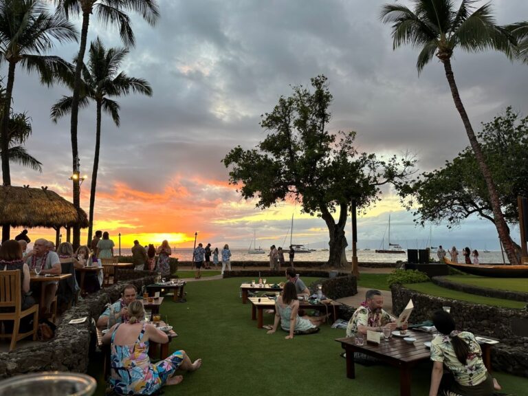 Old Lahaina Luau Review: Is It Worth It? - OahuTripPlanner.com